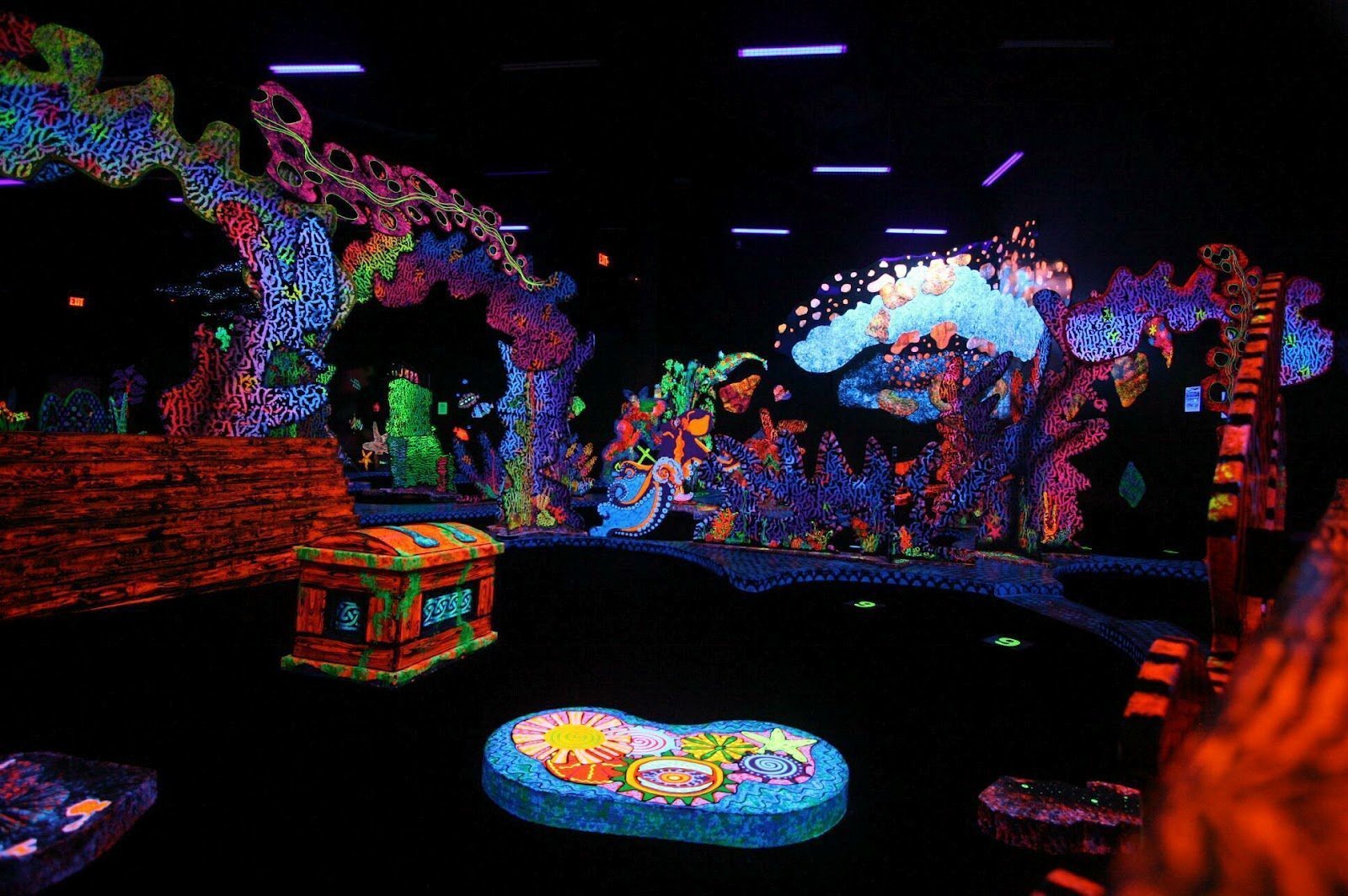 Conheça o WonderWorks - A casa invertida de Orlando - Casa na Disney